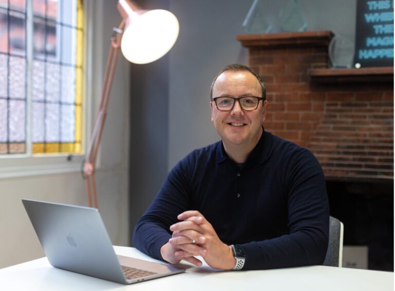 Contract Manager breathes new life into Globe Theatre
